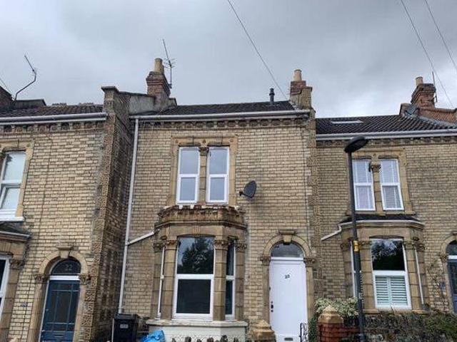 4 bedroom house for rent in Avondale Road P1441 BA1