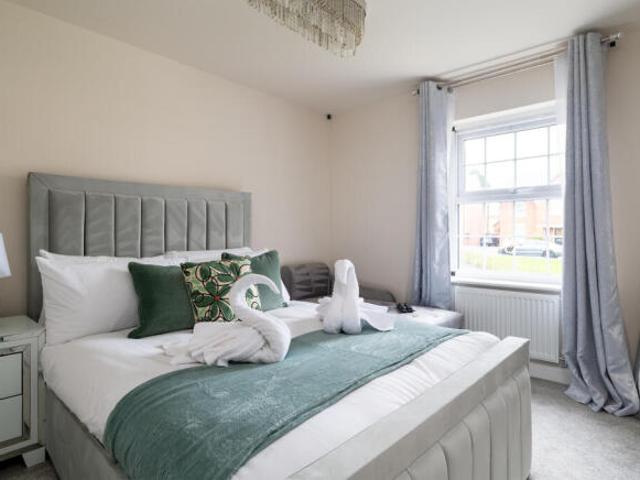 4 bedroom house for rent in Bannister Drive, MK17