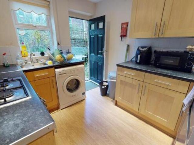 4 bedroom house for rent in Barrington Road, Liverpool, L15