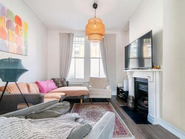 4 bedroom house for rent in Beck Road, London Fields, E8