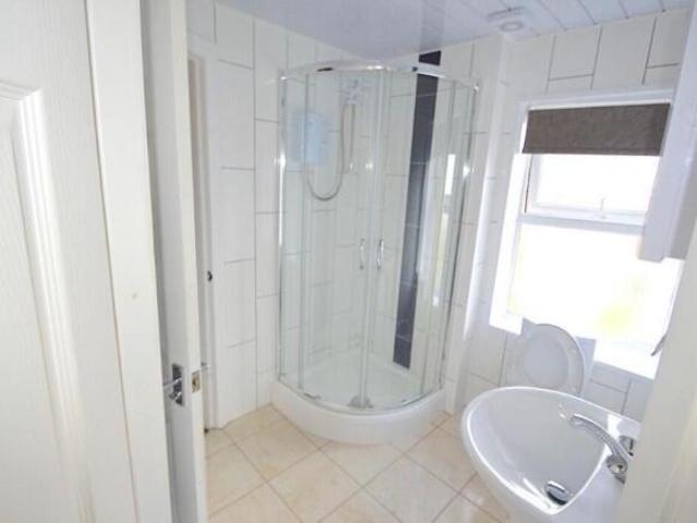 4 bedroom house for rent in Beechwood Crescent, Leeds, West Yorkshire, LS4