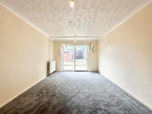 4 bedroom house for rent in Bennet Close, RG21