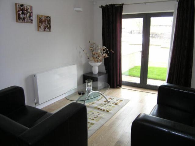 4 bedroom house for rent in Bentley Lane, Leeds, LS6
