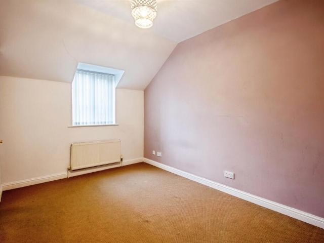 4 bedroom house for rent in Birch Avenue, LEEDS, LS15