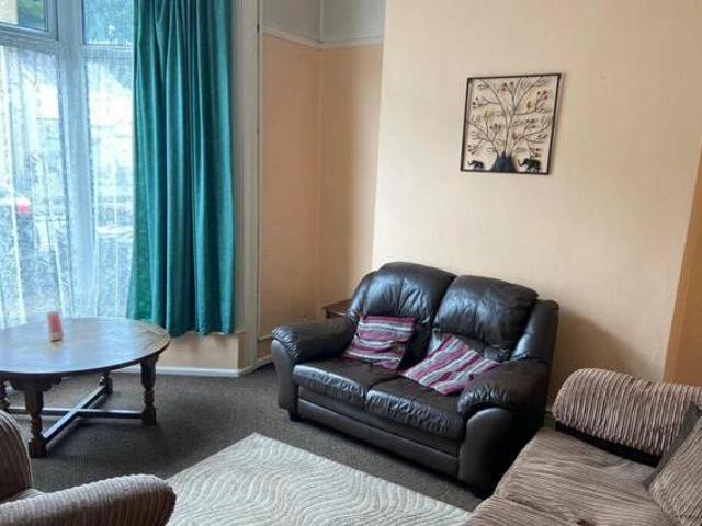 4 Bedroom House For Rent In Brynmill