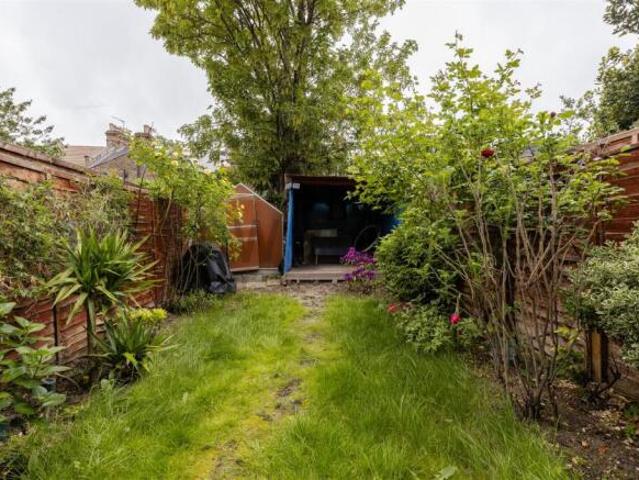 4 bedroom house for rent in Goldsmith Road, Walthamstow, E17