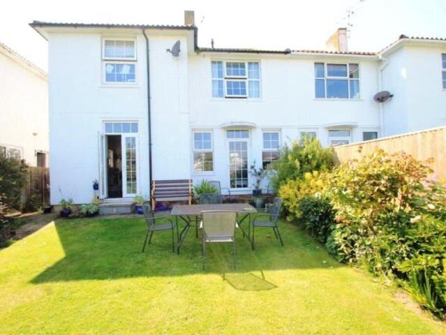 4 bedroom house for rent in George V Avenue, Worthing, BN11