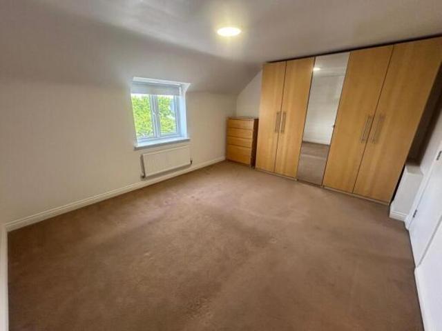 4 bedroom house for rent in Gibbons Lane, Dartford, DA1