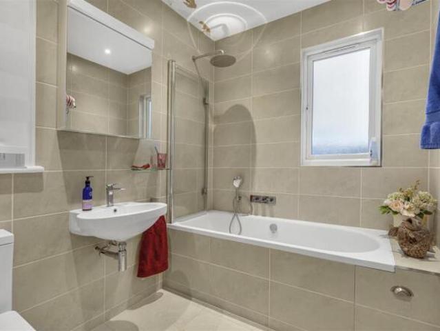 4 bedroom house for rent in Graemesdyke Avenue, East Sheen, SW14