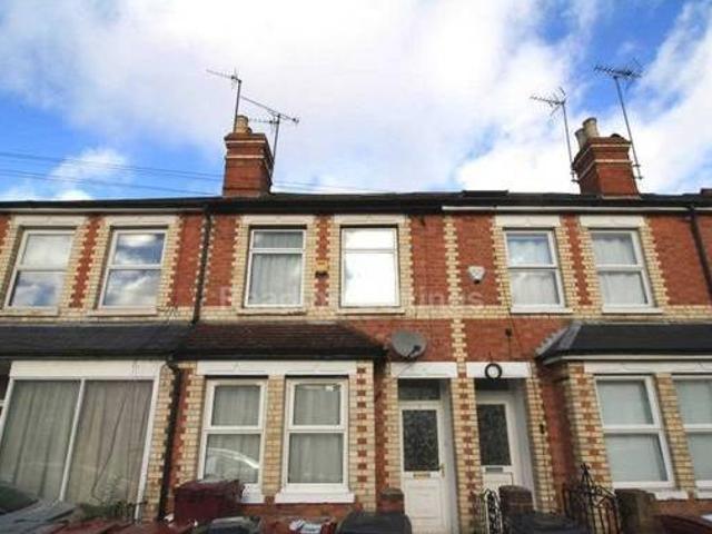 4 bedroom house for rent in Grange Avenue Reading RG6
