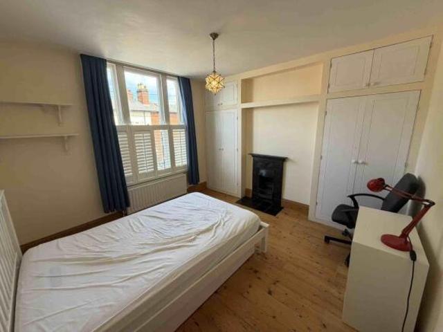 4 bedroom house for rent in Greenfield Road, B17