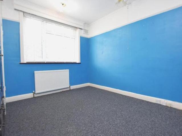 4 bedroom house for rent in Gresham Drive, Romford, RM6