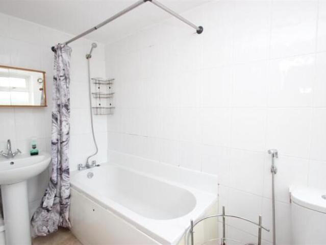4 bedroom house for rent in Donnington Bridge Road, OX4