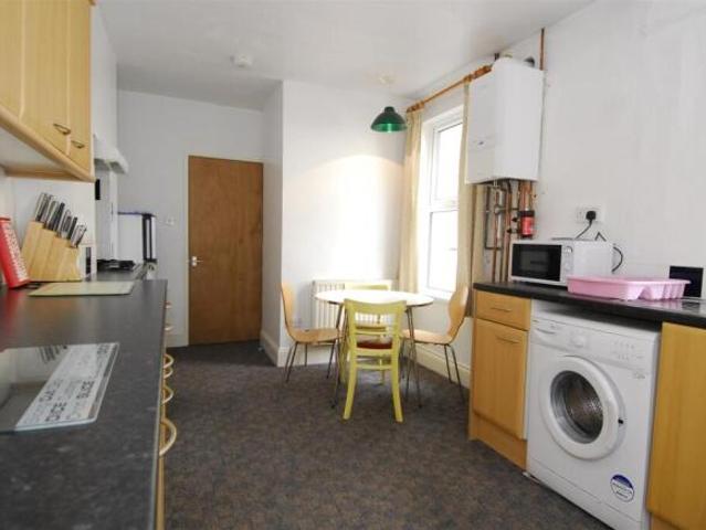 4 bedroom house for rent in Derry Avenue, Plymouth, PL4
