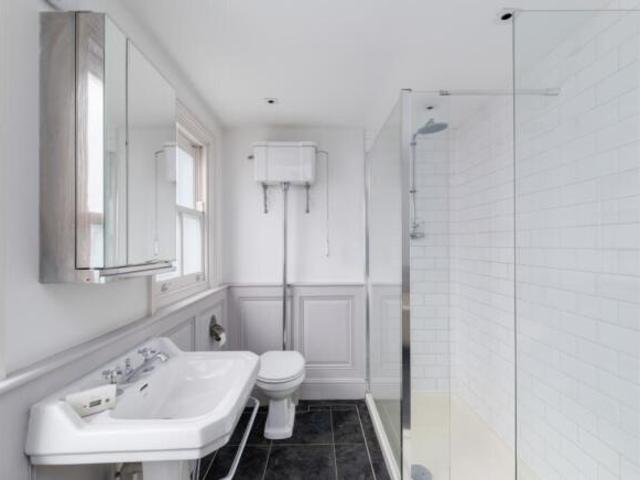 4 bedroom house for rent in Dinsdale Road London SE3