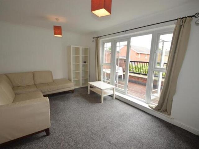 4 bedroom house for rent in Drayton Street, Hulme, Manchester, M15