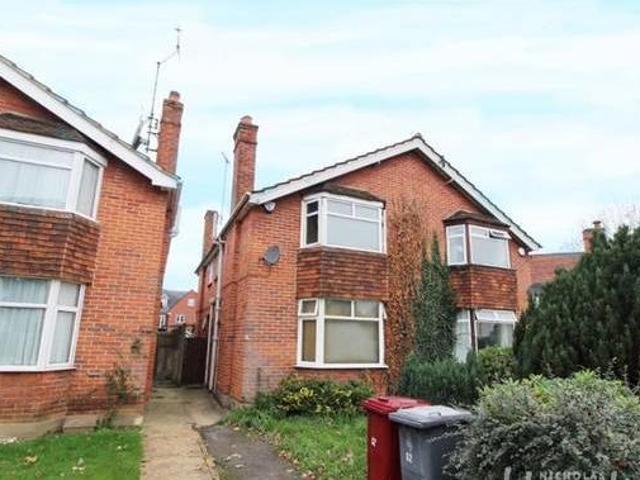 4 bedroom house for rent in Eastern Avenue Reading RG1 5SF RG1