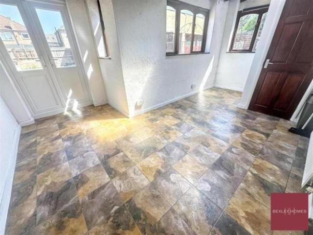 4 bedroom house for rent in Eastry Road, Erith, DA8