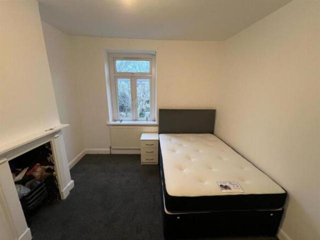 4 bedroom house for rent in Eclipse Street, Cardiff, CF24