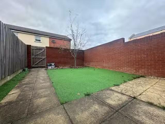 4 bedroom house for rent in Eighteen Acre Drive, Patchway, BRI.