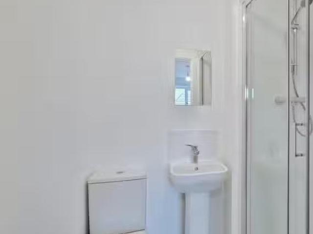 4 bedroom house for rent in Ethelred Road, Tithe Barn, Exeter.