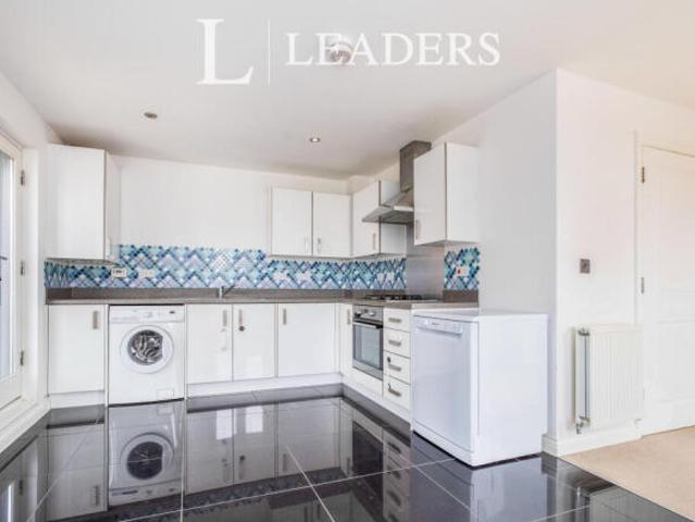 4 bedroom house for rent in Knot Tiers Drive, Upton, Northampton, NN5