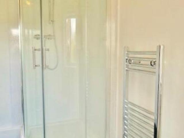 4 bedroom house for rent in Kearsley Road, Sheffield, S2