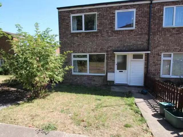 4 bedroom house for rent in Holborough Close, Colchester, Esin.