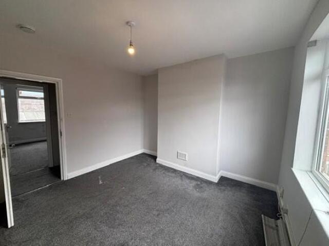4 bedroom house for rent in Hollis Street, NOTTINGHAM, NG7