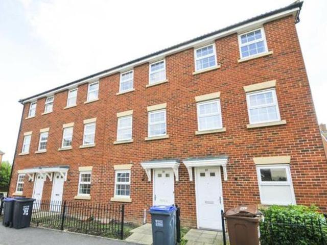 4 Bedroom House For Rent In Hatfield