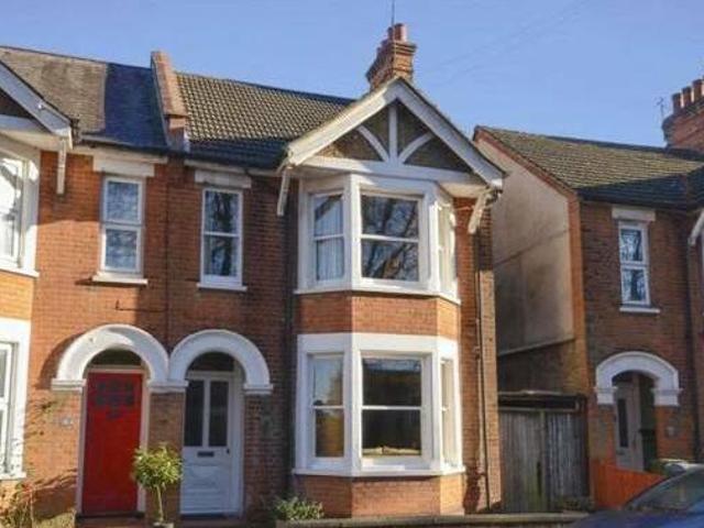 4 bedroom house for rent in Hagden Lane WATFORD WD18