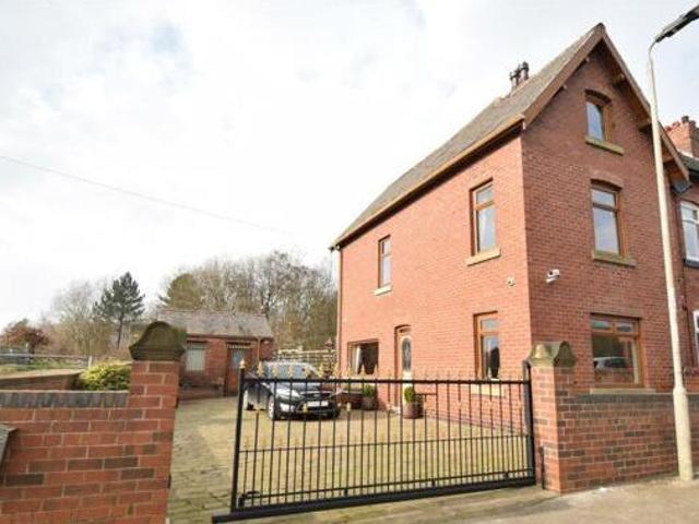 4 Bedroom House For Rent In Haigh, Barnsley