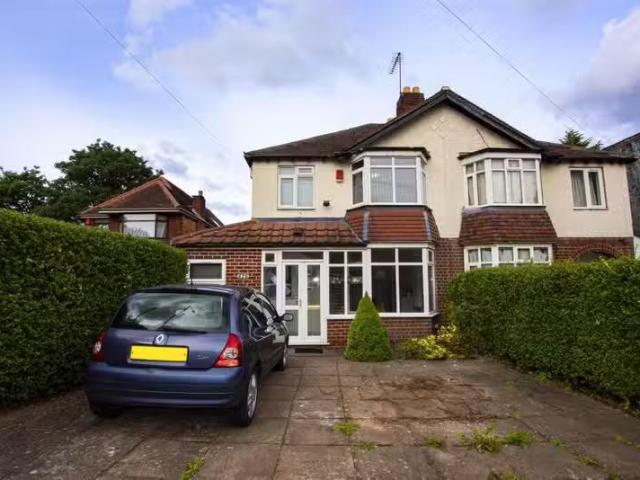 4 bedroom house for rent in Harborne Park Road, Birmingham, We.