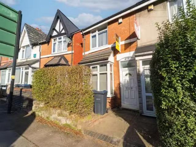 4 bedroom house for rent in Harborne Park Road, Birmingham, We.