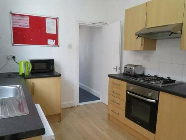 4 bedroom house for rent in Harold Road Southsea PO4