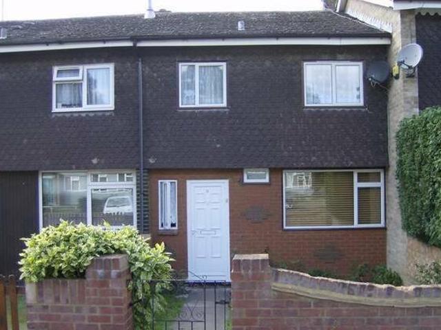 4 bedroom house for rent in Hexham Road Reading RG2