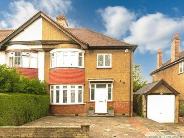 4 Bedroom House For Rent In Hendon