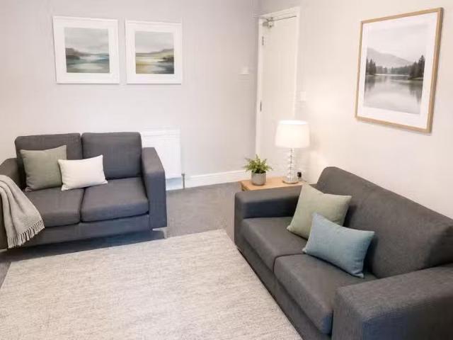 4 bedroom house for rent in High Street, Kingswood, BS15