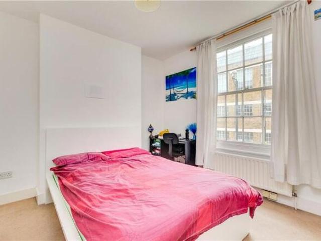 4 bedroom house for rent in Highgate Road, London, NW5