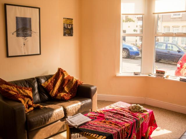 4 bedroom house for rent in Hinton Road 4 bed Bills Inc, Fishponds, South West, BS16