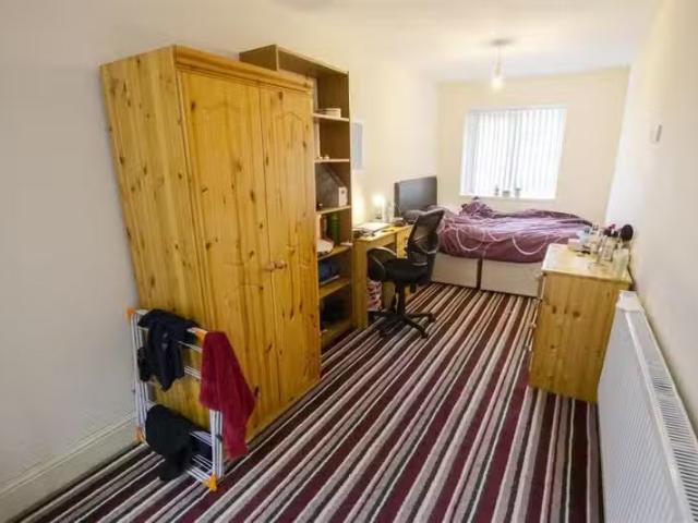 4 bedroom house for rent in Humphrey Middlemore Drive, Birming.