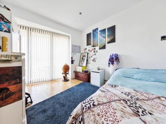 4 bedroom house for rent in Imperial Close, Willesden, London, NW2