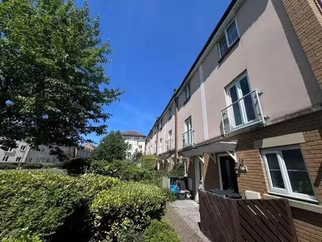 4 bedroom house for rent in Inkerman Close, Bristol, BS7