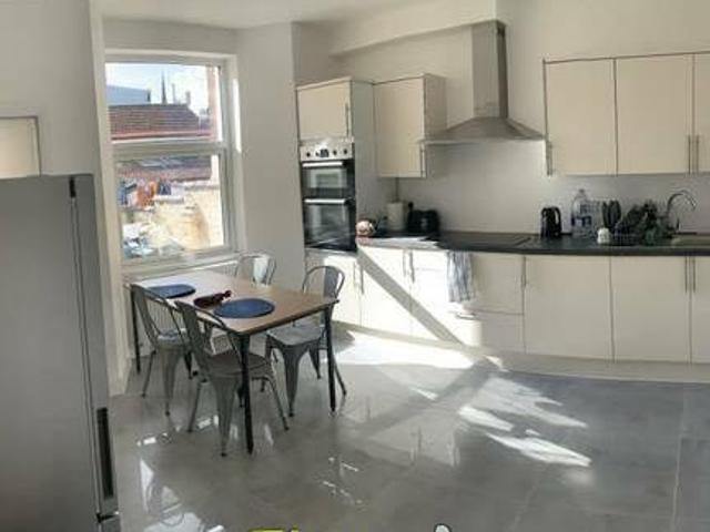 4 bedroom house for rent in Lower Ford Street Coventry CV1