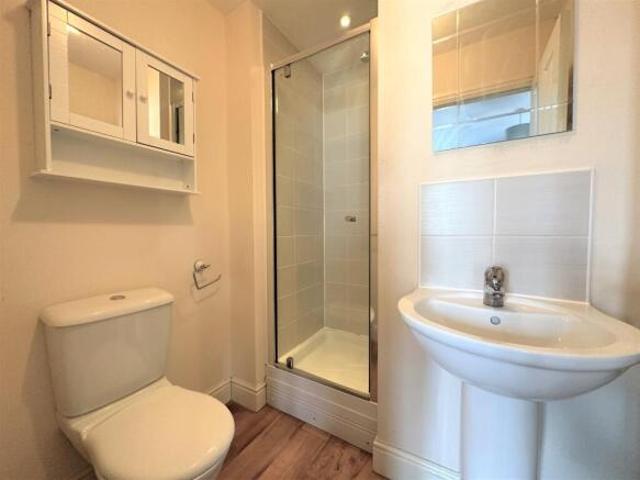 4 bedroom house for rent in Longhorn Avenue, Gloucester, GL1