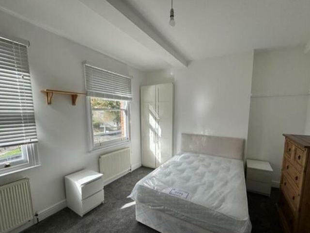 4 Bedroom House For Rent In London