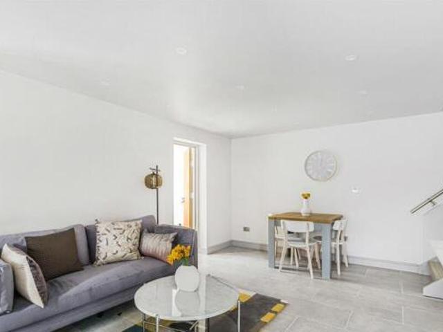 4 Bedroom House For Rent In London