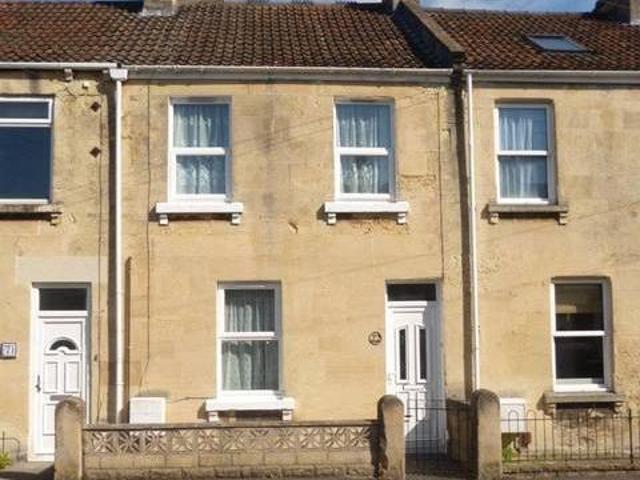 4 bedroom house for rent in Lorne Road P1218 BA2