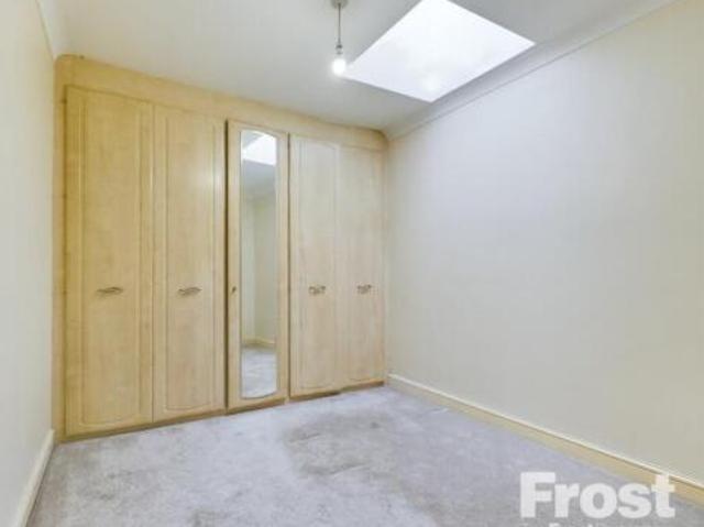 4 bedroom house for rent in Langley Road, Slough, Berkshire, SL3