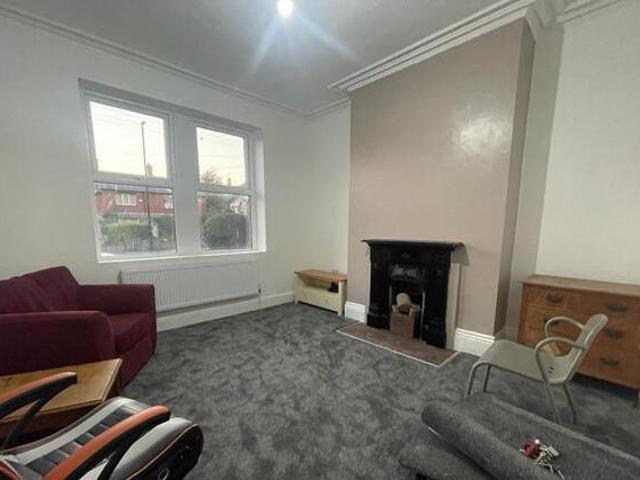 4 Bedroom House For Rent In Leeds, West Yorkshire
